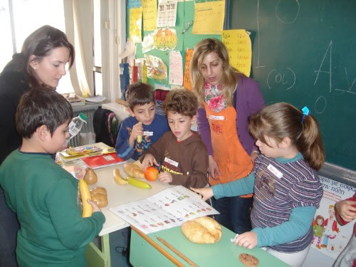 «ΤΟ ΠΑΙΔΙΚΟ ΜΟΥΣΕΙΟ ΣΤΟ ΣΧΟΛΕΙΟ ΜΑΣ» - Εράσμειος